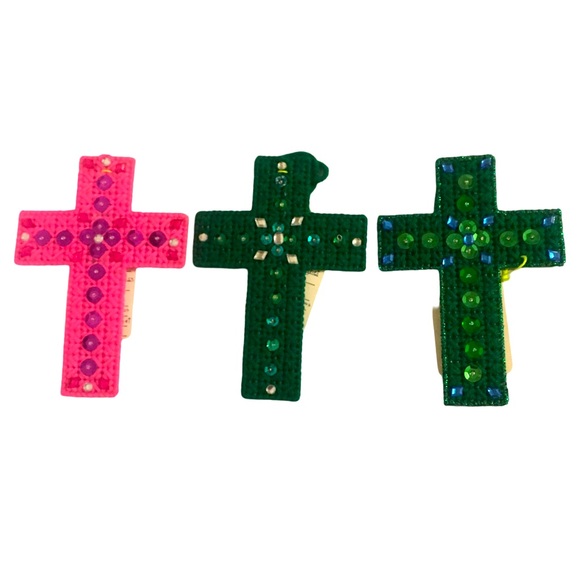 Hand Crafted | Art | Plastic Canvas Green And Pink Bling Cross Magnets ...